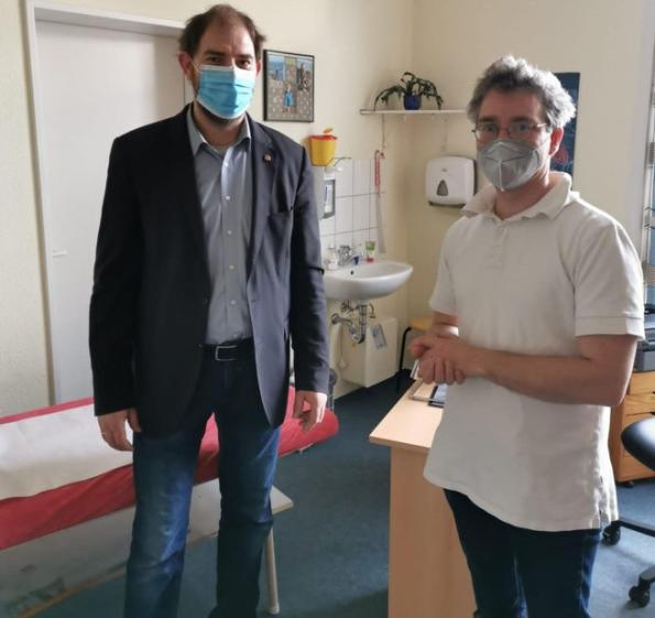 Hausärzte boostern Feuerwehrleute und Lehrer bei Sonderimpfaktion – Sweet Tec GmbH